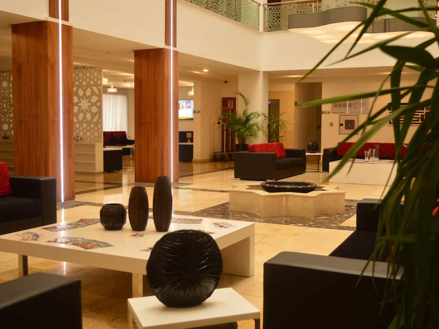 Área de estar no saguão