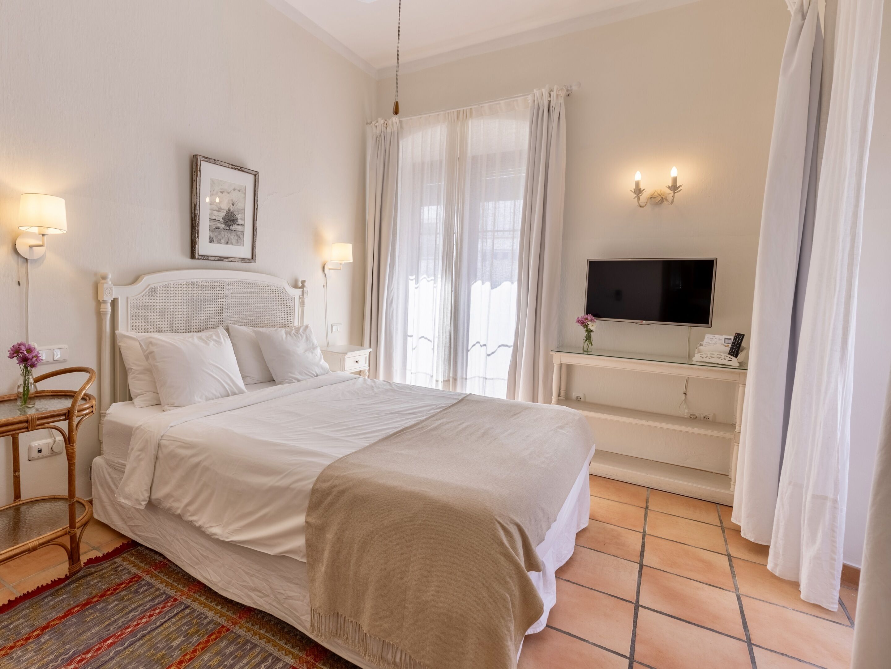 Quarto Duplo Superior, casa de banho anexa (HABITACION DOBLE PLUS) | Comodidade do quarto