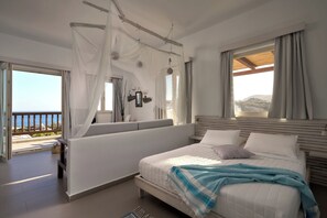 Corner Suite with Panoramic Sea View | Lençóis de algodão egípcio, roupa de alta qualidade, edredões de penas 