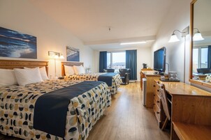 Quarto Quádruplo Superior, 2 camas de casal | Roupa de alta qualidade, secretária, ferro/tábua de engomar