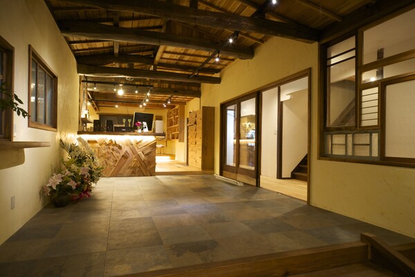 Onsen Guesthouse Hakone Tent - Hostel - Hakone