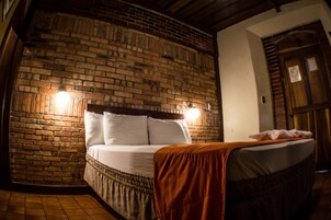 Quarto Individual Standard | Secretária, roupa de cama fornecida 