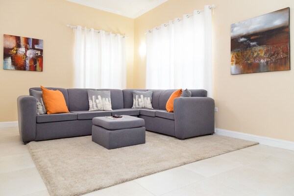 New Kingston Guest Apartment At Westbury - Kingston, Jamaica