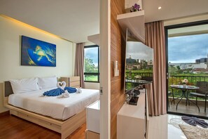 Apartamento | Roupa de alta qualidade, edredões de penas, cofre no quarto 