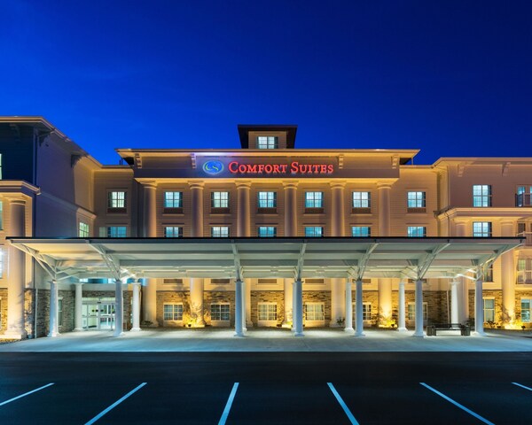 Comfort Suites Dubois Country Club - DuBois, PA