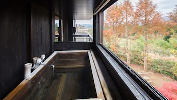 Quarto Premium (with Private Open-Air Bath) | Vista do quarto