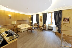 Entrada (vista interior)