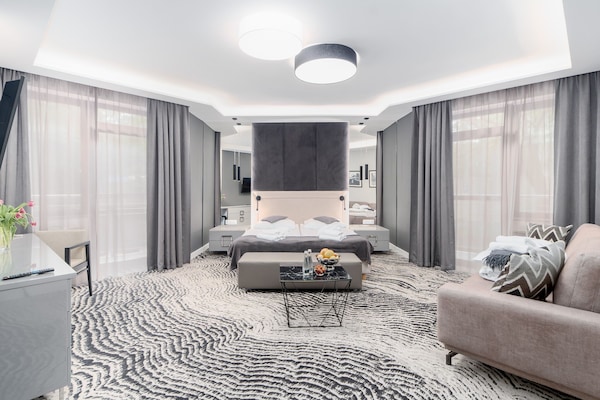 Quarto Triplo Deluxe | 1 quarto, cortinas/cortinados opacos, quartos insonorizados