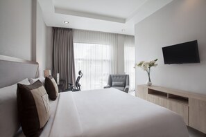 Suite Premier, 1 quarto | Cofre no quarto, secretária, berços/camas para crianças 