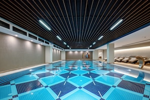 Piscina interior 