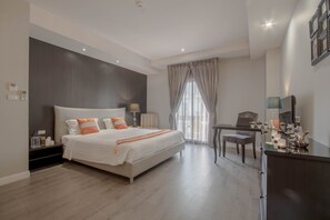 Luxury King Room | Edredons de pluma, frigobar, cortinas blackout, quartos à prova de som
