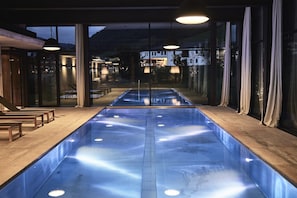 Piscina interna, piscina externa