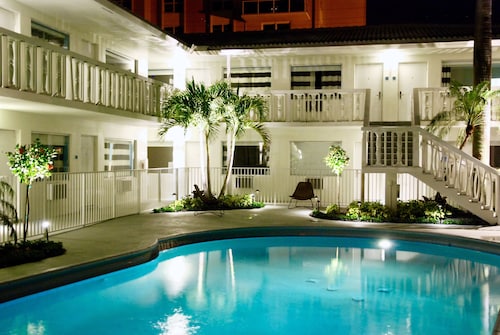 Deals on Miami Vacation Packages $276 | Hotwire