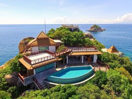 3 Bedroom Pool Villa | 1 quarto, minibar, cofre no quarto 