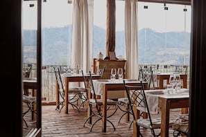 Almoço e jantar, culinária local