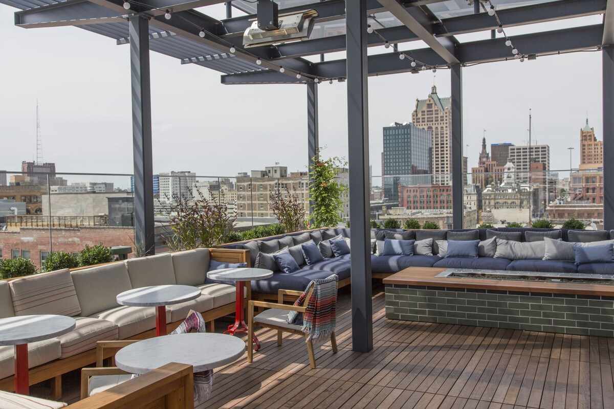 Kimpton Journeyman Hotel, an IHG Hotel Reviews, Deals & Photos 2023 ...