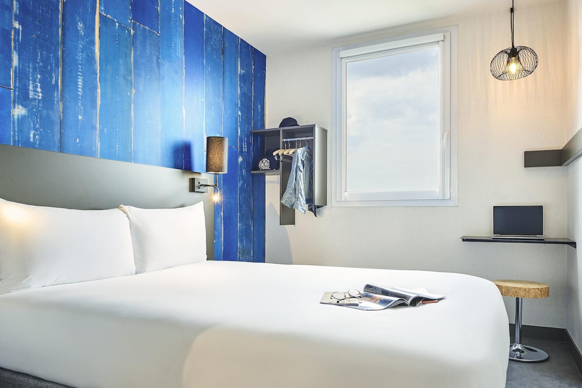 Quarto casal, 1 cama de casal | Escrivaninha, quartos à prova de som, Wi-Fi de cortesia, roupa de cama