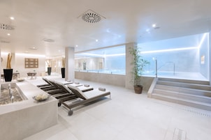 Sala(s) para tratamentos a casais, sauna, banheira de hidromassagem