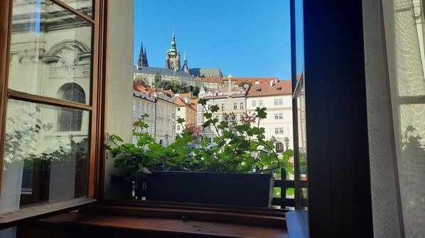 Apartamento de Luxo, 2 quartos (Castle view) | Vista do quarto