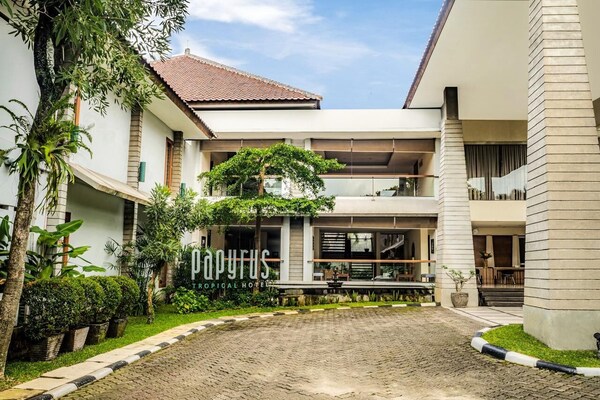 Papyrus Tropical Hotel - Bogor