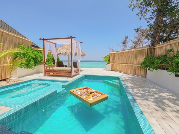 Quarto premium | Frigobar, cofres nos quartos, cortinas blackout