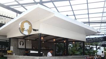 3 restaurantes, cozinha tailandesa