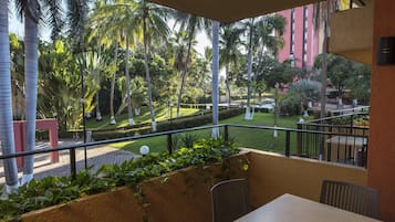 Quarto Standard, vista para o jardim | Vista do quarto