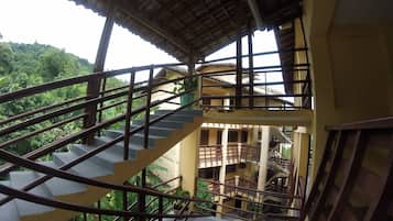 Entrada (vista interior)