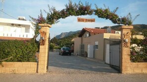 Entrada do alojamento