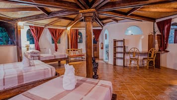 Chalé grand | 1 quarto, roupas de cama premium, cofres nos quartos, escrivaninha