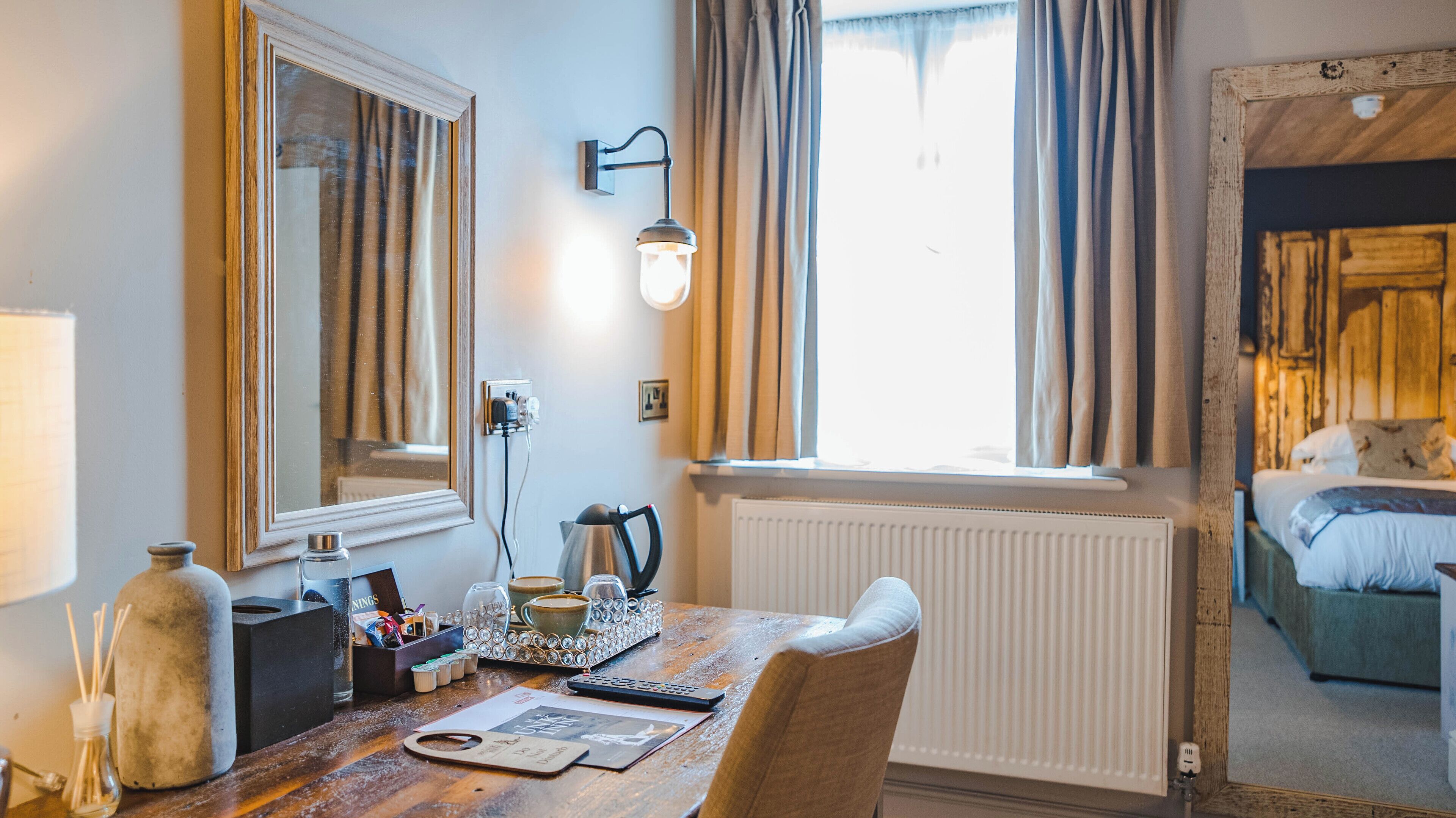 Secretária, ferro/tábua de engomar, camas desdobráveis, Wi-fi grátis 