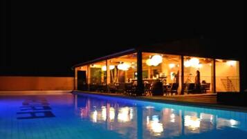 Piscina exterior