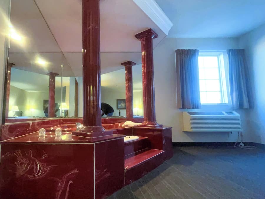 Quarto, 1 cama King, para não fumantes, banheira de hidromassagem | Banheira de hidromassagem