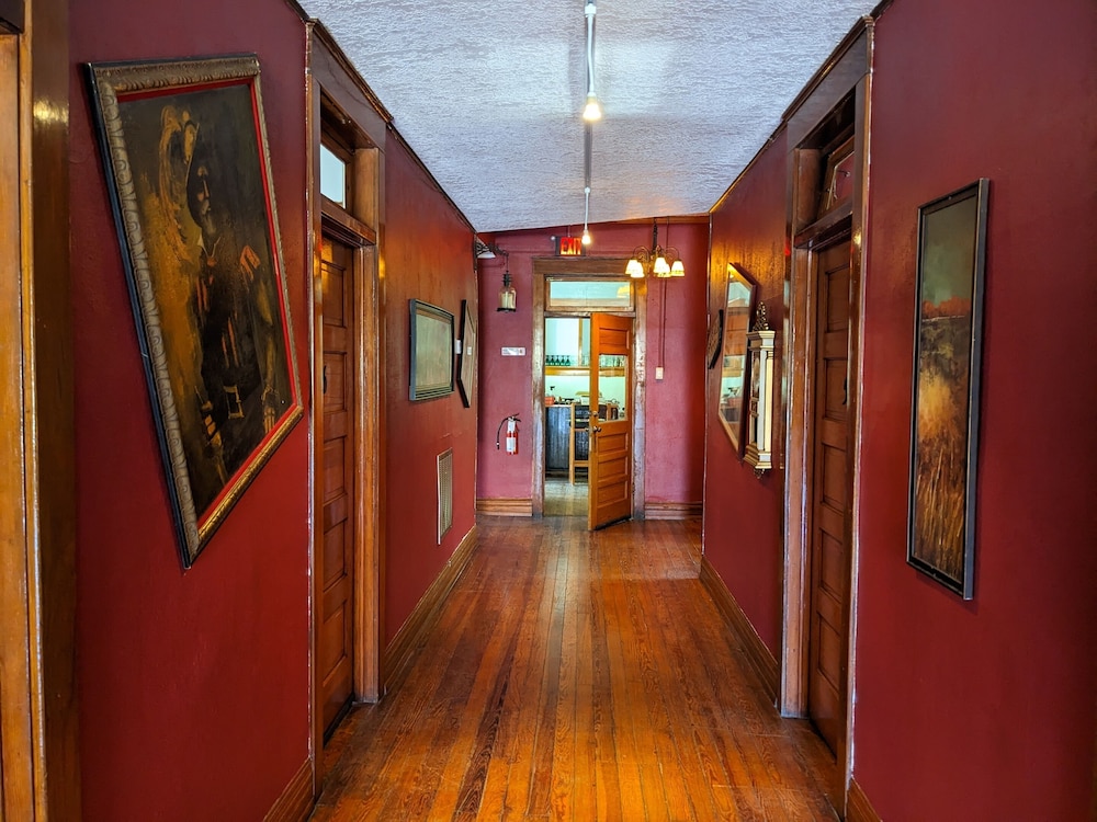 The Oliver House - Sonora