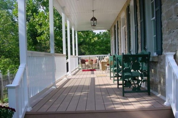 Stone Haus Bed & Breakfast - Hermann, MO