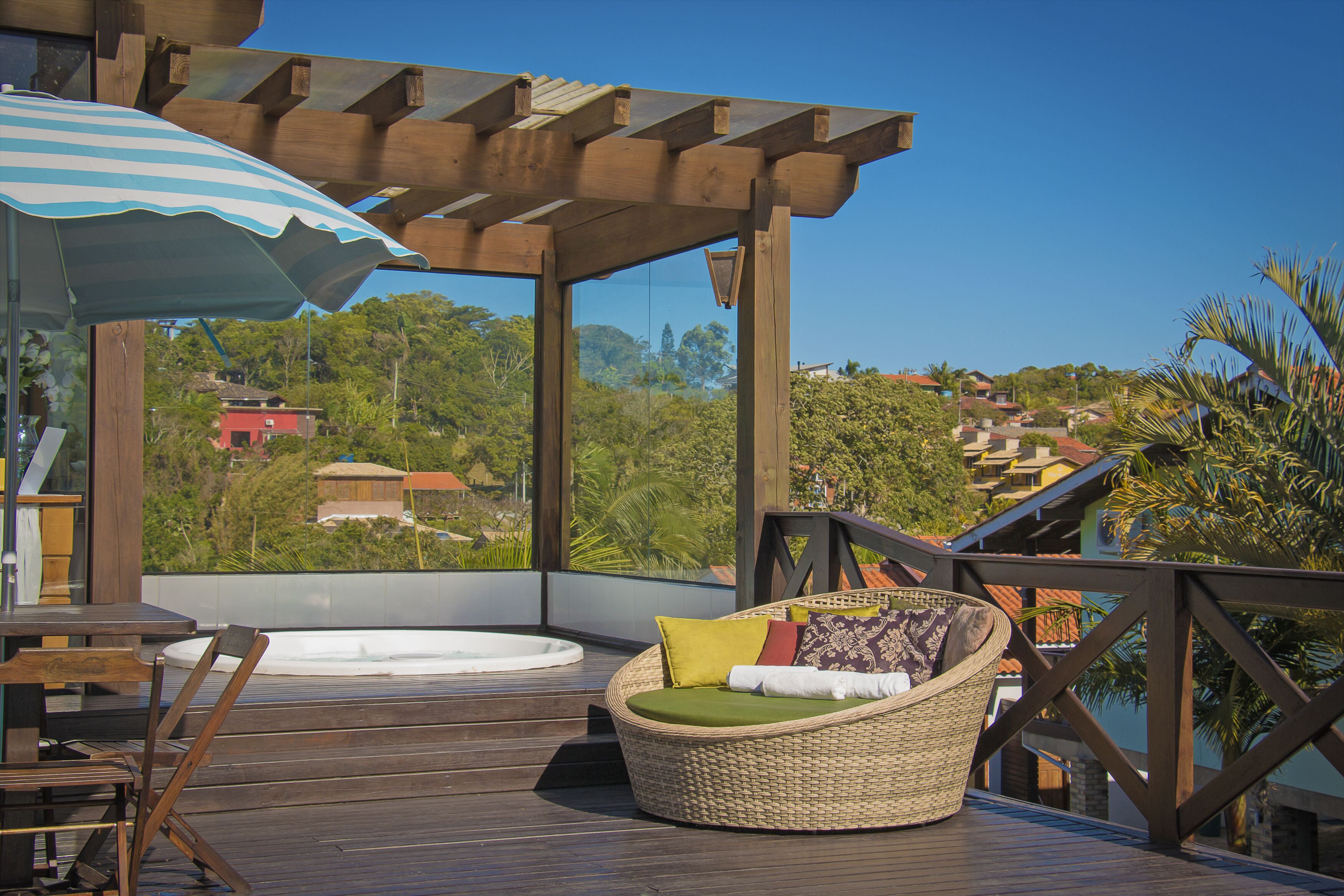 Bar à beira da piscina