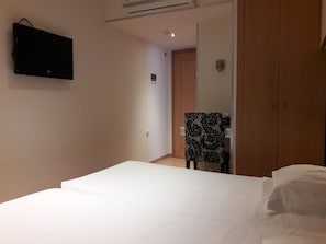 Quarto Duplo ou Twin | Secretária, quartos insonorizados, Wi-fi grátis 