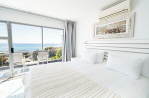 Quarto conforto | Cofres nos quartos, cortinas blackout, ferros/tábuas de passar roupa