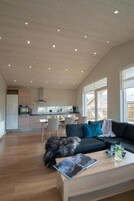 Casa de Campo Panorâmica, 3 quartos, vista para a montanha | Cozinha privada | Uma cafeteira/bule, uma chaleira elétrica, uma torradeira 