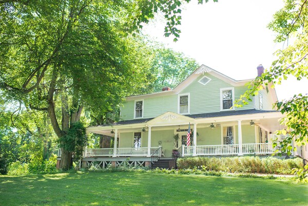 Greenock Manor - Virginia