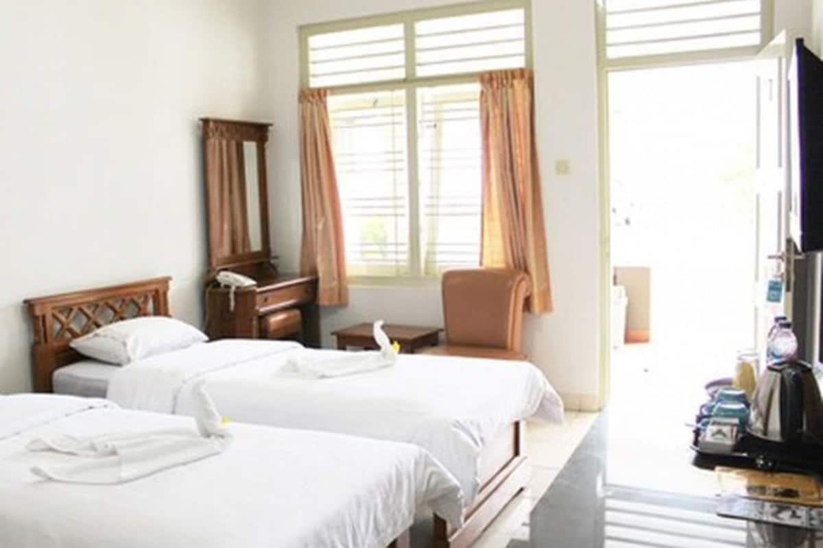 Suíte | 1 quarto, escrivaninha, quartos à prova de som