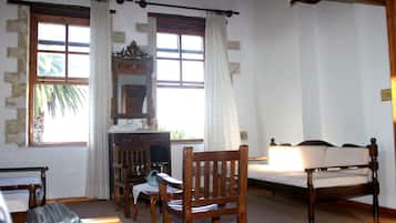 Dúplex (Maisonette) | Secretária, quartos insonorizados, berços/camas para crianças