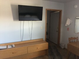 Quarto Duplo | Secretária adequada para computadores portáteis, Wi-fi grátis 