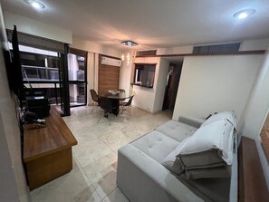 TV de tela plana 32 polegadas com canais a cabo, TV