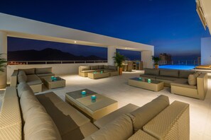 Bar junto à piscina