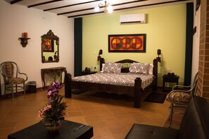 Quarto família | Roupas de cama premium, edredons de pluma, camas Select Comfort