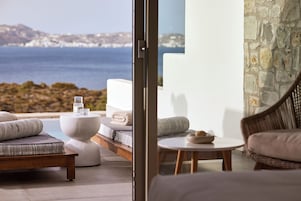 Family Suite with private pool and sea view | Terraço/pátio interior