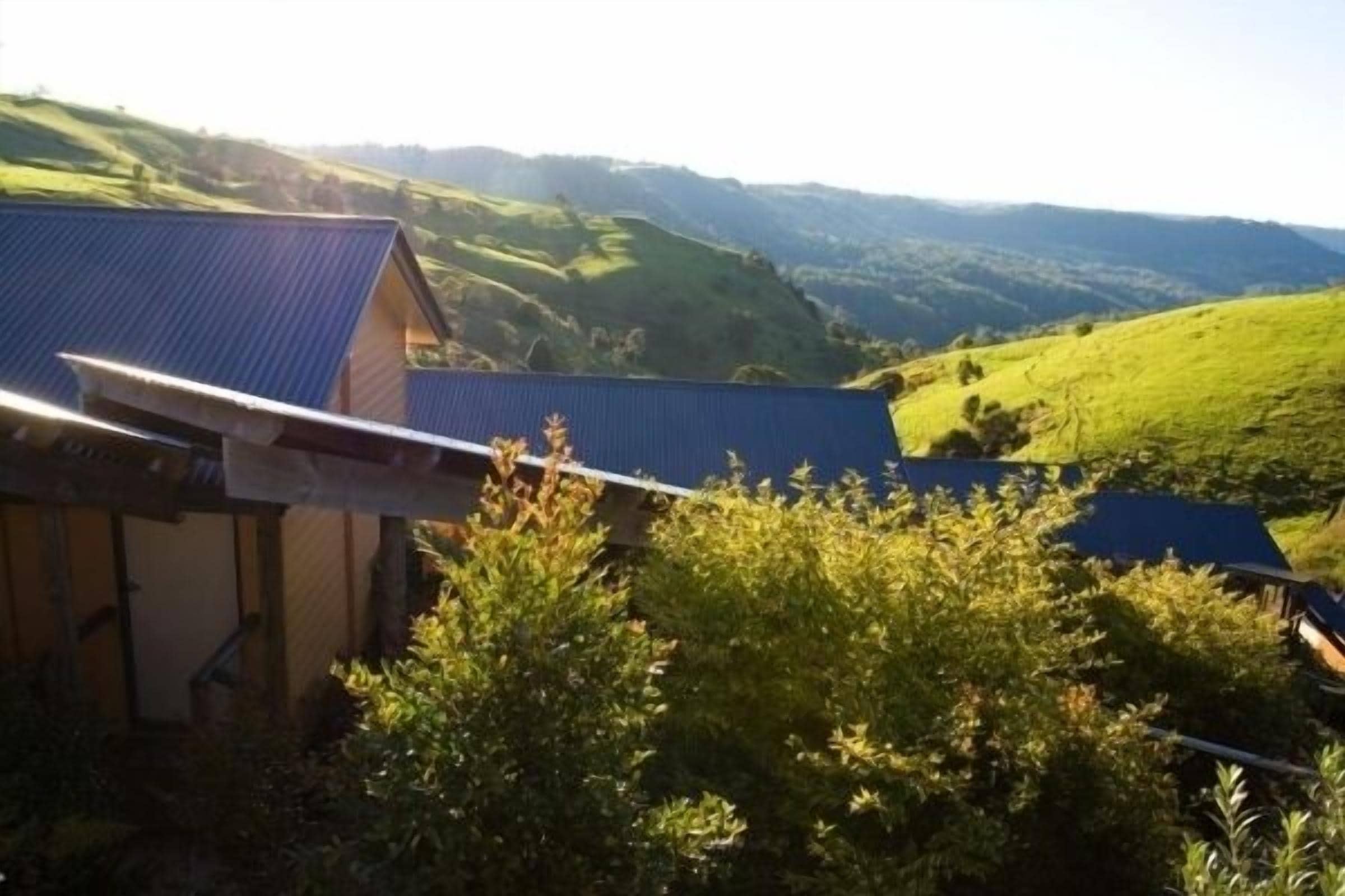 Cabana de Madeira de Luxo, 1 cama queen-size, banheira de hidromassagem grande | Roupa de alta qualidade, quartos insonorizados, ferro/tábua de engomar 