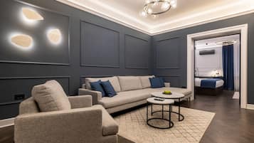 Apartamento Superior | Sala de estar | Smart TV de 50 polegadas com canais digitais, televisor