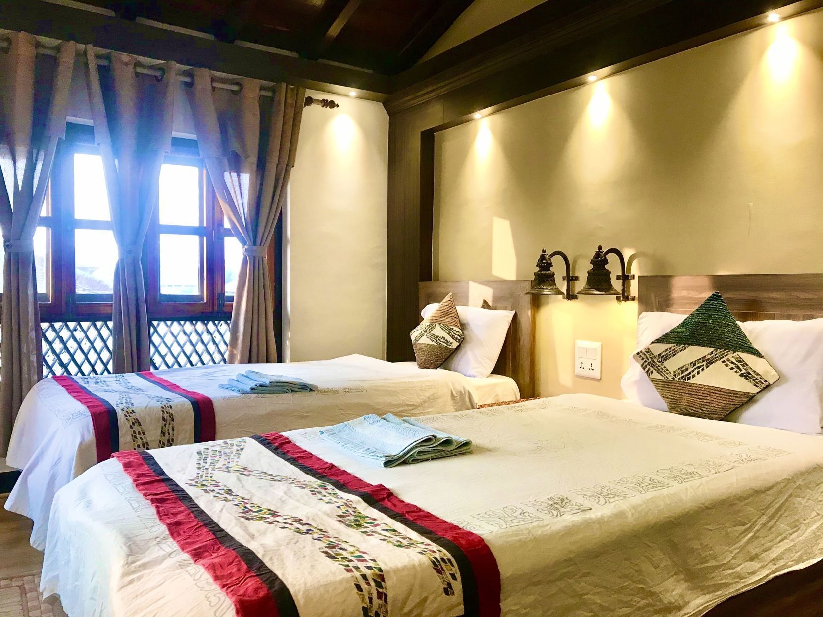 Secretária, Wi-fi grátis, roupa de cama fornecida 